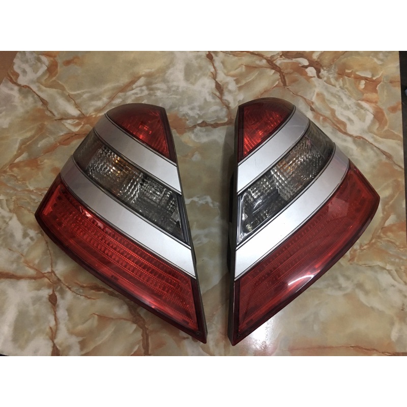Mercedes W221 Tail Light used | Shopee Malaysia