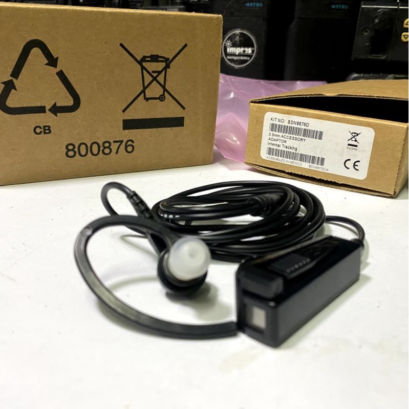Motorola BDN6731A 2-Wire Surveillance Kit with Extra-Loud Earpiece ...