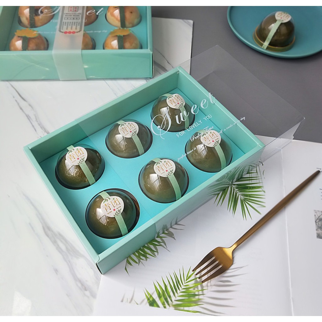 Ready Stock New creative 6-piece mung bean cake Xue Mei Niang egg yolk ...
