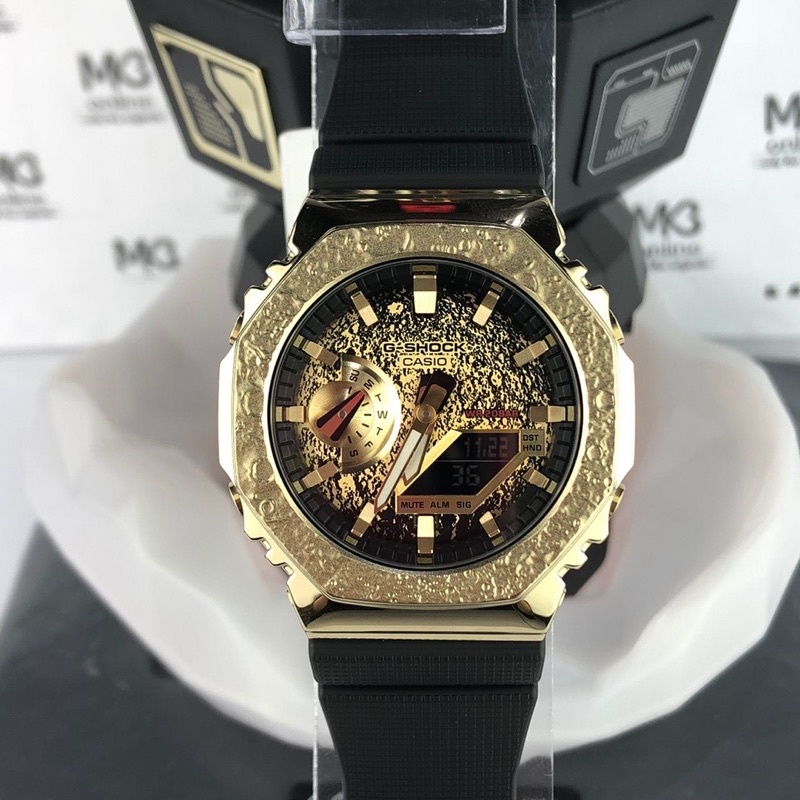 Casio G-Shock The Moon Themed With Rocketship Case GM-2100MG-1A ...