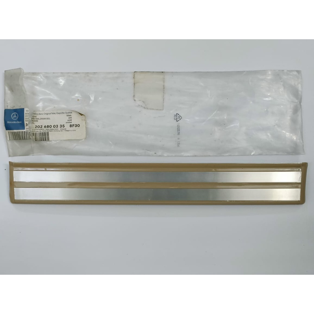 Mercedes Benz Original 2026800335 8F30 Rear Door Entrance Step Cover ...