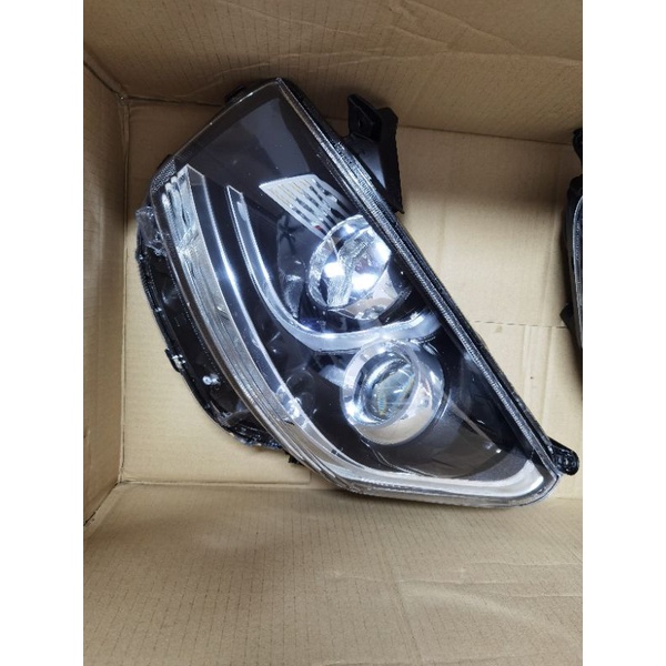 Original Perodua Axia Headlamp（SECOND-HAND ） | Shopee Malaysia