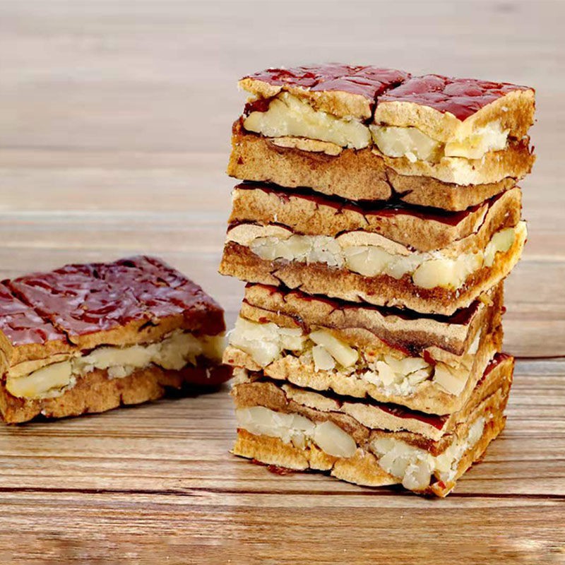 Jujube sandwiched with walnuts Xinjiang specialty jujube pie, red dates ...
