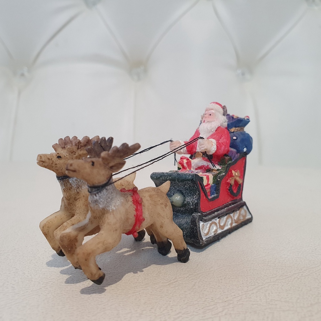 Christmas Village Santa Claus Sleigh Ride with 2 reindeers with 9.5x3x5 ...