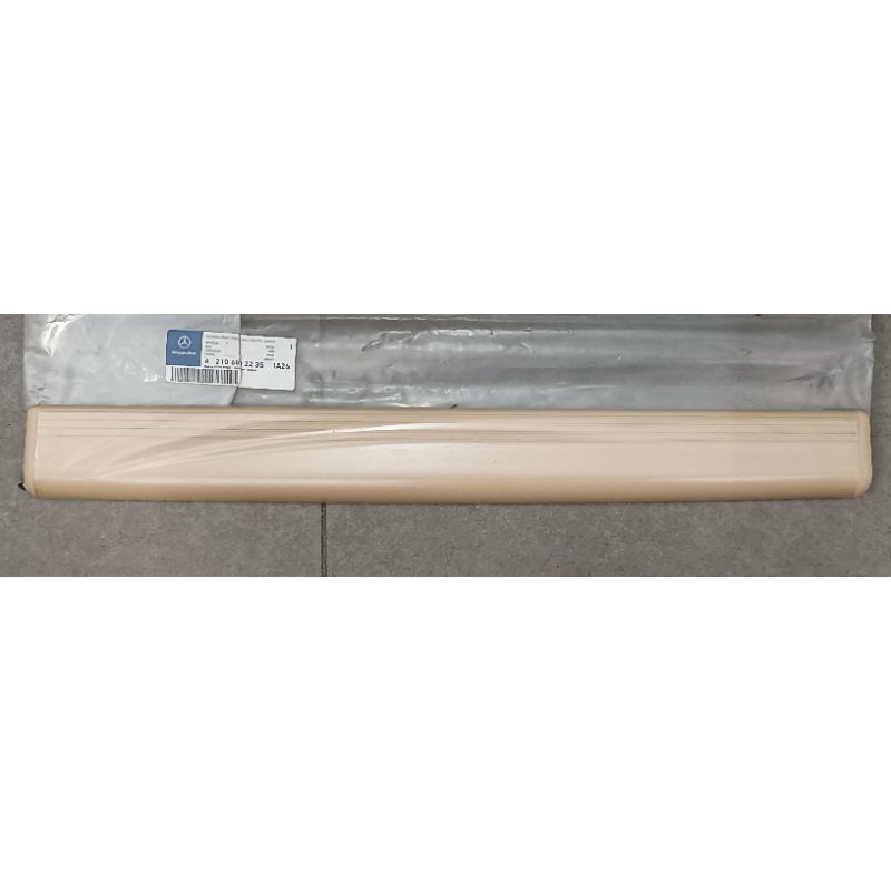 Mercedes Benz Original 2106802235 1A26 (Cream) Front Right Inner Door ...