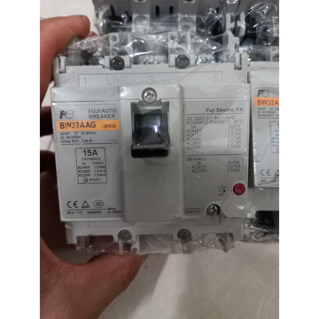 Aptomat MCB 3 PHASE JAPAN 15A | Shopee Malaysia