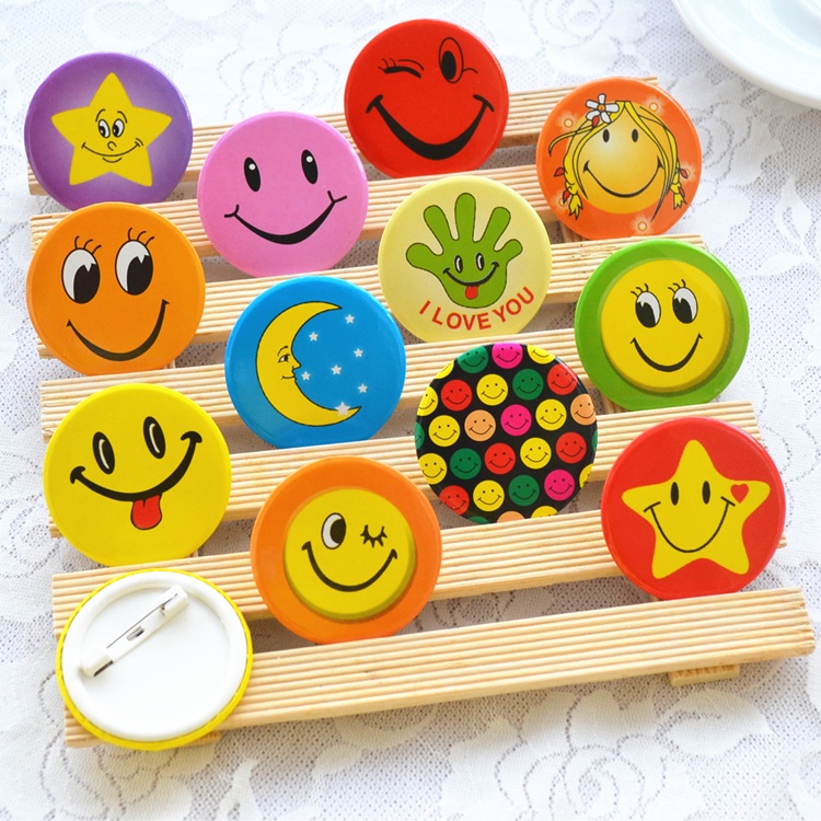 Cute Smiley Face Brooch / Happy Emoji Badge / Emoji Smiley Face Pin ...