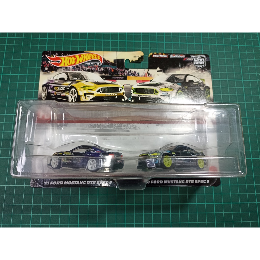 Hot Wheels ERROR 21 Ford Mustang RTR & 20 Ford Mustang RTR | 2 Packs ...
