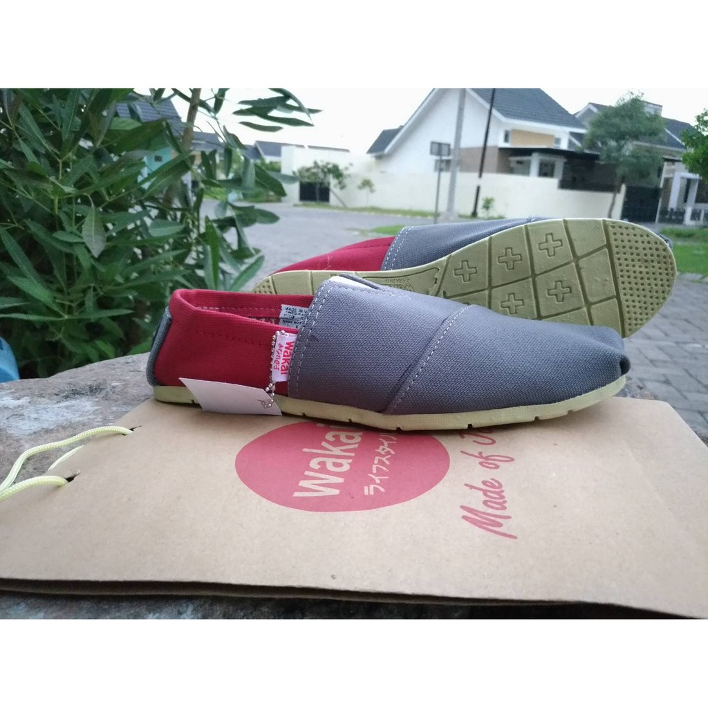 Slip Shoes ON WAKAI IMPORT VIETNAM Relaxed College Shoes + PAPER WAKAI ...