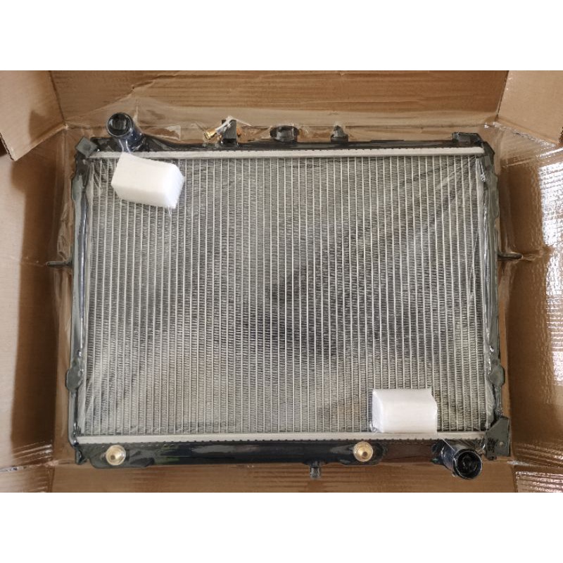 Ford maxi E1800 radiator tangki air | Shopee Malaysia