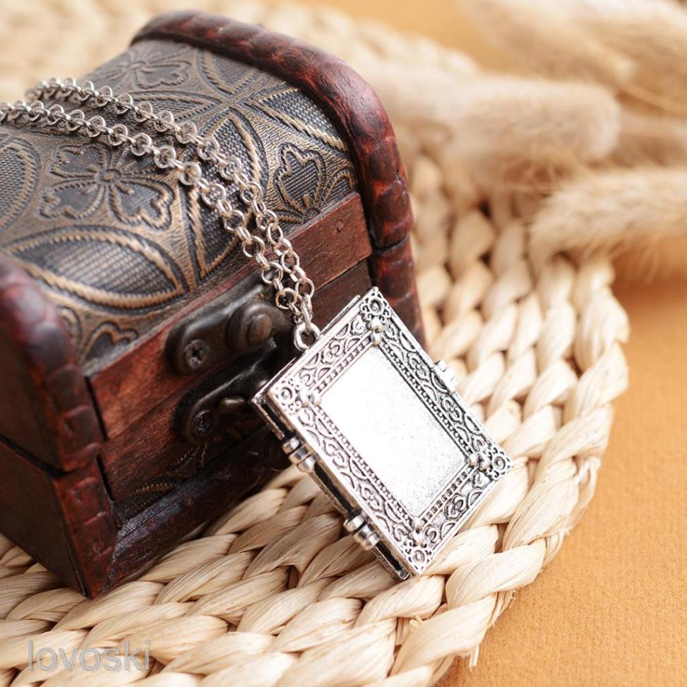 [lovoskiMY] 4x3cm Vintage Photo Frame Locket Picture Memory Open Close ...
