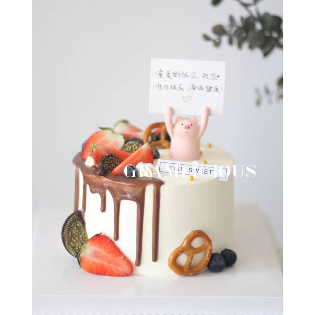 READY STOCK - Cute Raise Hand Pig Cake Topper | Shopee Malaysia