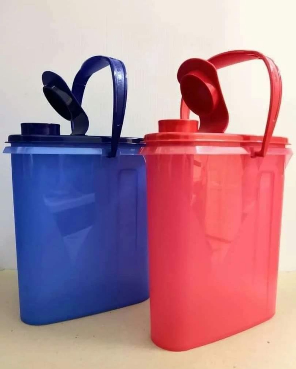 3 warna : Tupperware Beverage Buddy 1.9L Botol air tupperware botol ...