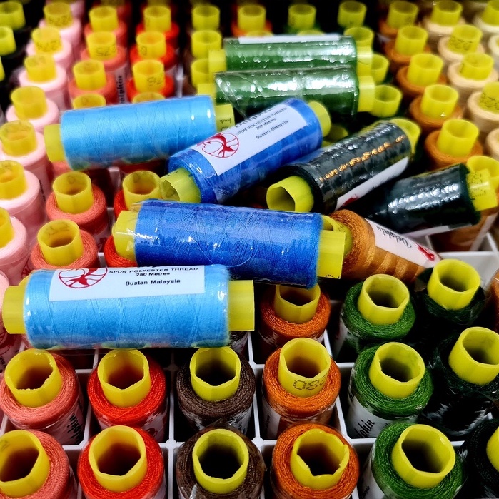 BENANG JAHIT DOLPHIN 250M / (1PC) THREAD DOLPHIN 250M (READY STOCK ...