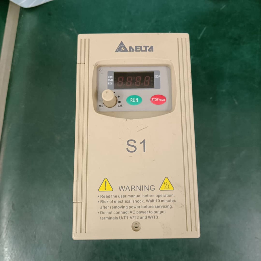 【STOCK CLEARANCE】DELTA S1 INVERTER VFD007S43A ( 3-PHASE 415VAC) (0.75KW ...