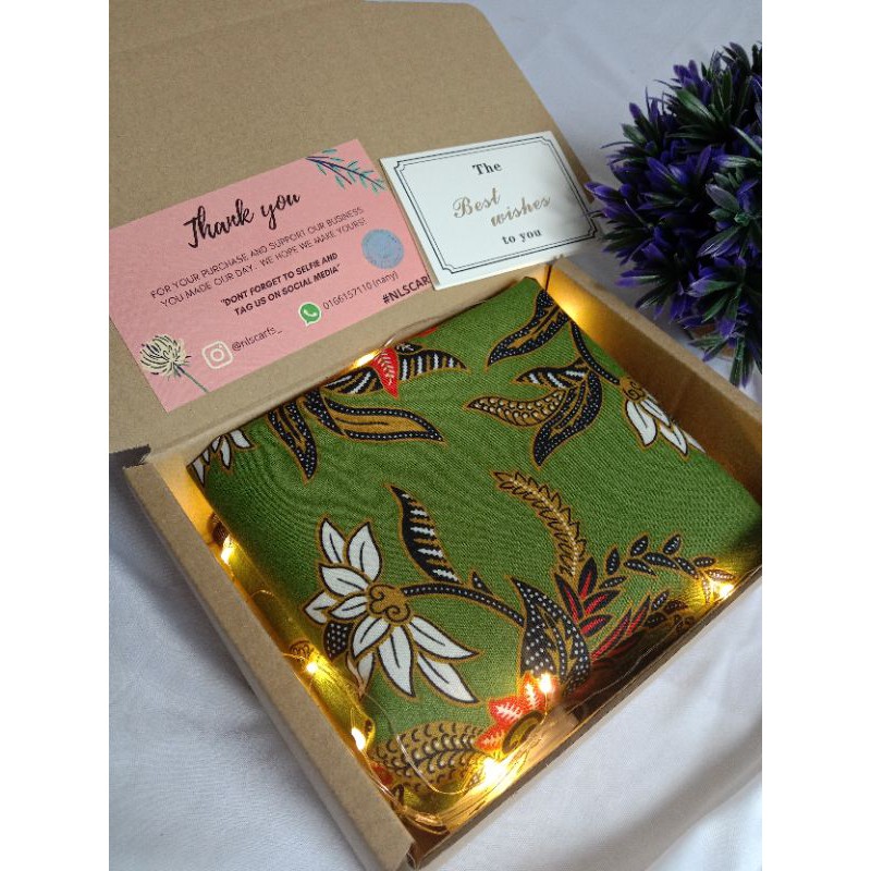 READY STOCK & FREE GIFT 🎁 GIFT BOX SET KAIN BATIK DENGAN FAIRY LIGHT ...