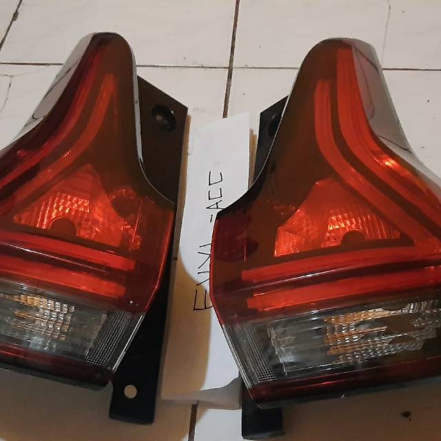 Mitsubishi XPANDER Tail Light STOPLAMP | Shopee Malaysia