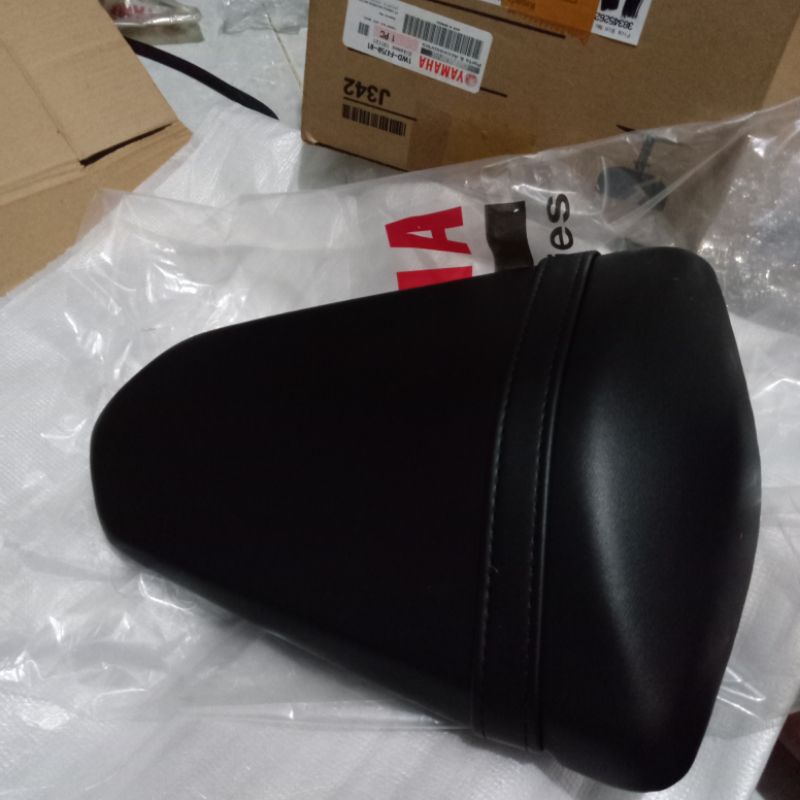 Original Yamaha R25 Rear Seat | Shopee Malaysia