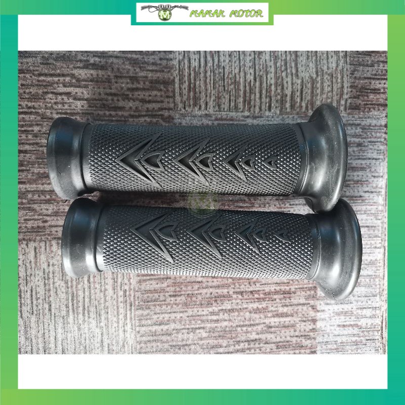 UNIVERSAL MOTORCYCLE HANDLE GRIP BLACK | Shopee Malaysia