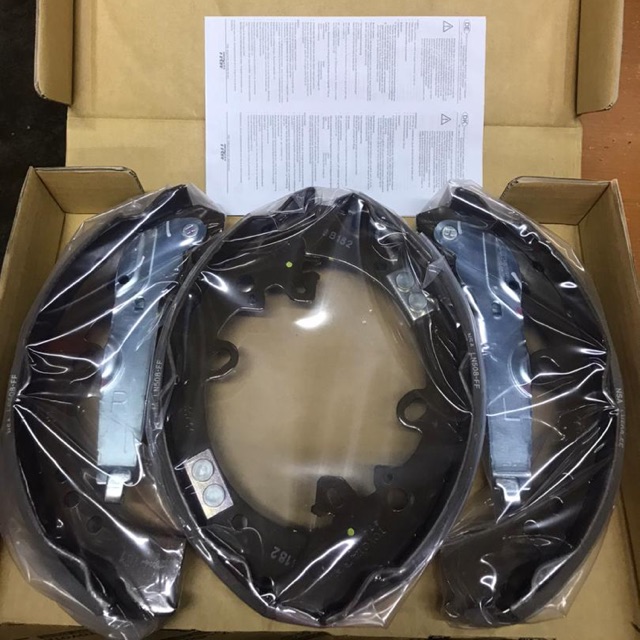 HILUX VIGO/REVO REAR BRAKE SHOE SET 💯 % ORIGINAL TOYOTA | Shopee Malaysia