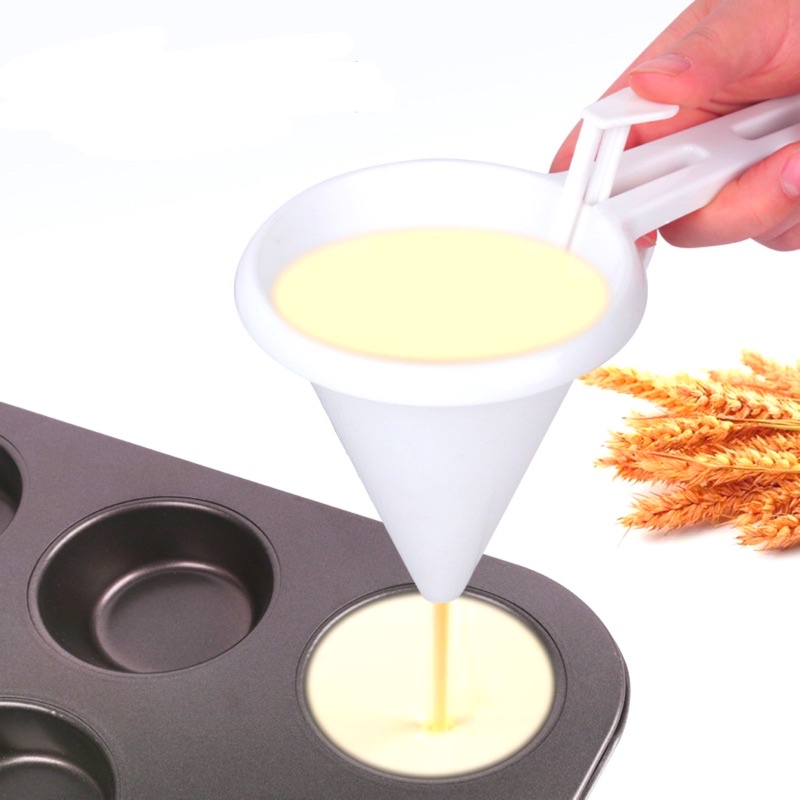Plastic Hand Holding Cream Funnel | Shopee Malaysia