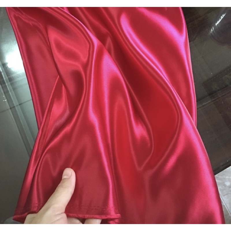 Red shiny pants combined with traditional, modern ao dai | Shopee Malaysia