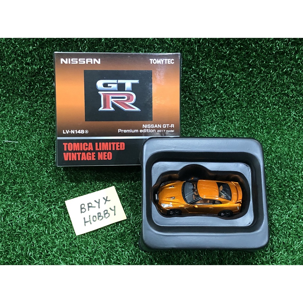 Tomytec Tomica Limited Vintage Neo Nissan GT-R (R35) 2017 #LV-N148a Orange (1:64) | Shopee Malaysia