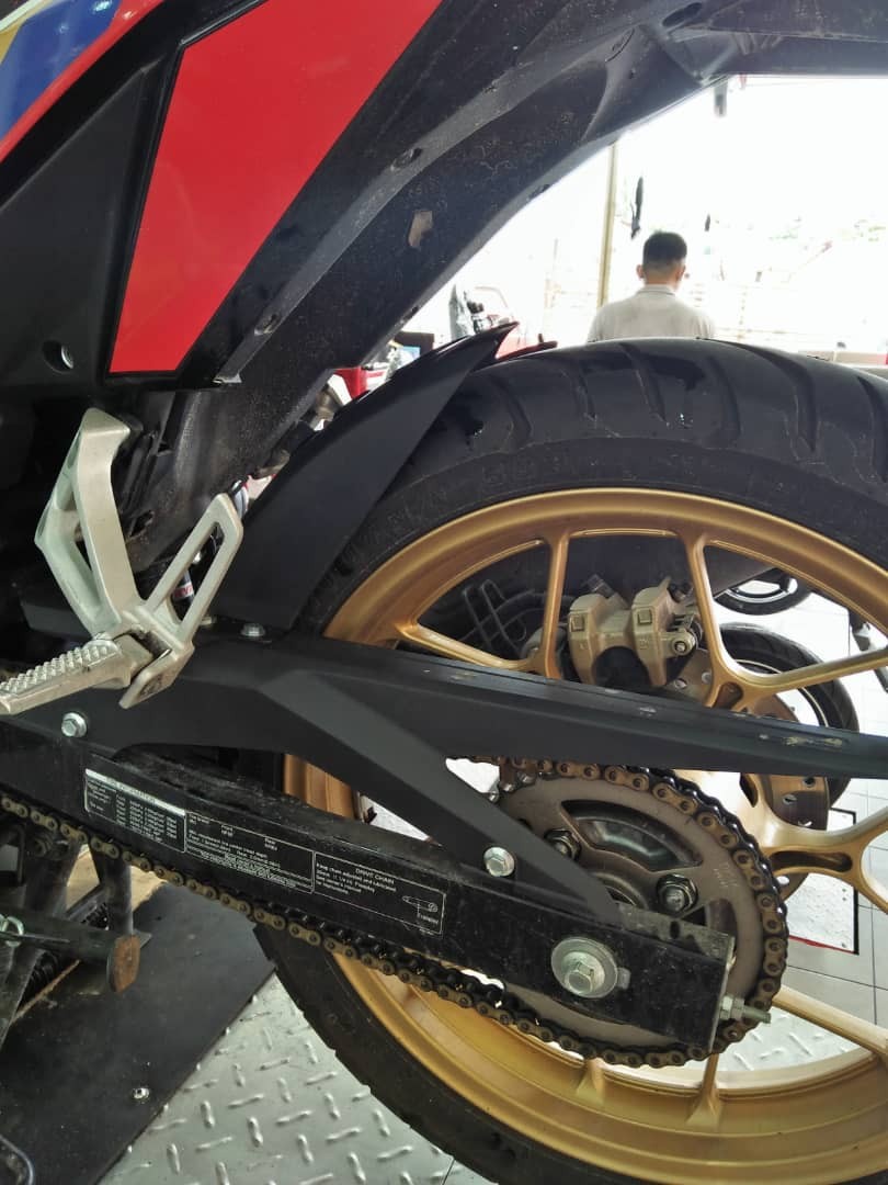 HONDA RS-X150 RS150R V1 V2 LATEST DESIGN Rear Hugger Inner Fender Chain ...