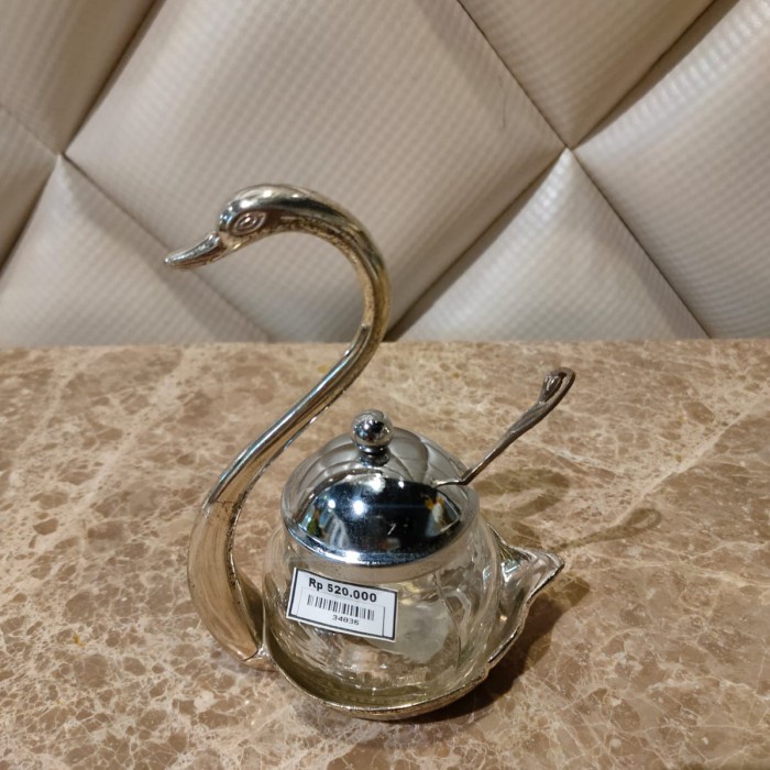 Attic Cyella Minimalist Unique Goose Display Beautiful Mini Food Place ...