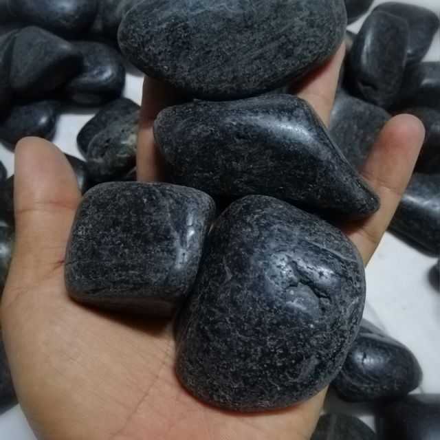1KG BATU HIASAN/BATU SUNGAI/WASHED PEBBLES (HITAM) | Shopee Malaysia