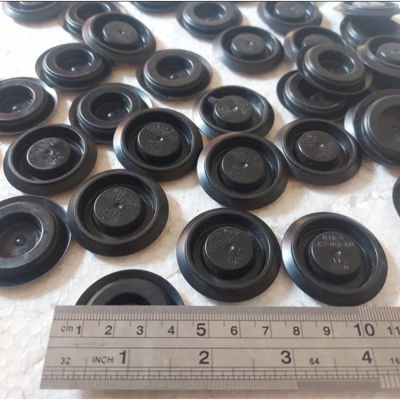 Original universal car body kit hole cover plastic cover, unit price ...