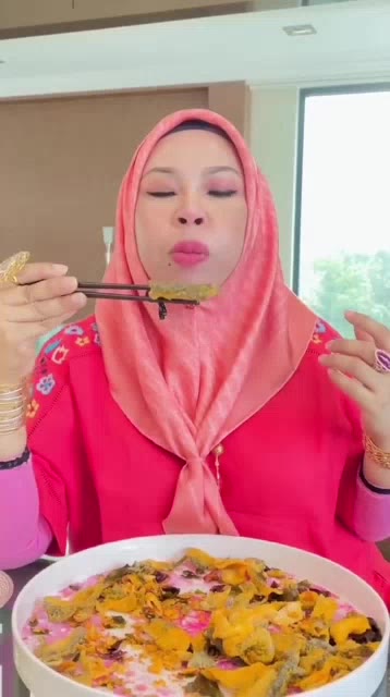 [24-Hours] Cik B Salmon Skin Salted Egg Food Makanan Viral Fish Skin ...