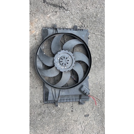 Mercedes w203 radiator fan Facelift original | Shopee Malaysia