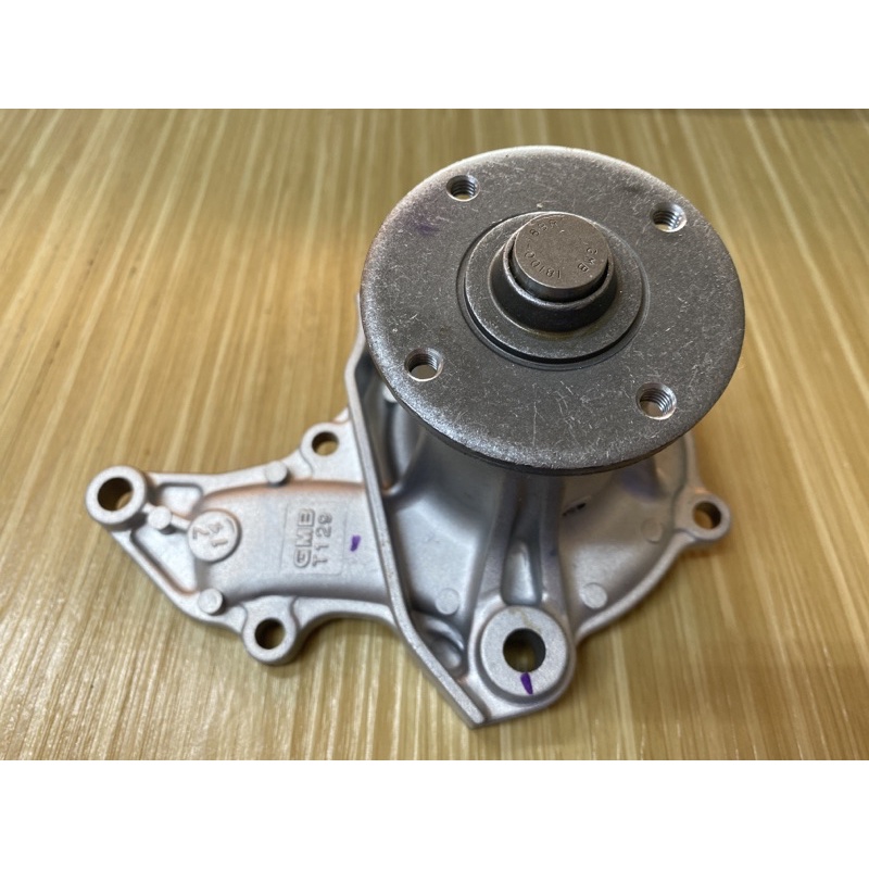 Toyota Levin 20 Valve Water Pump GWT-129A | Shopee Malaysia