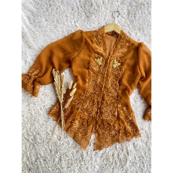 Kebaya Becomes Premium Bali Embroidery (Read Description)| Kartini ...