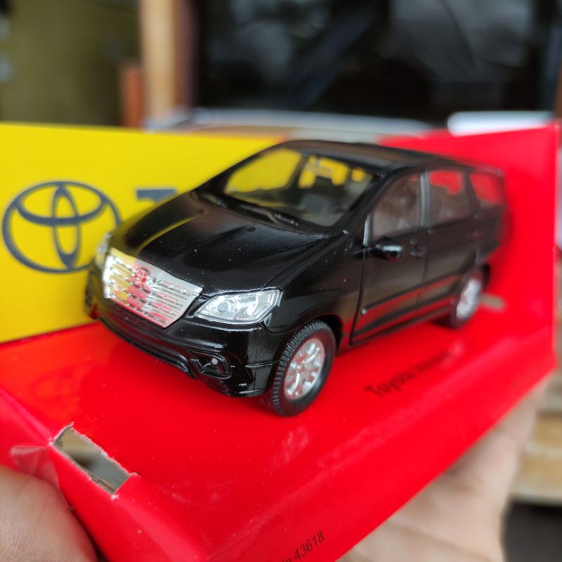 REPLIKA Diecast Miniature Toyota Innova Barong car Toyota Kijang Innova ...
