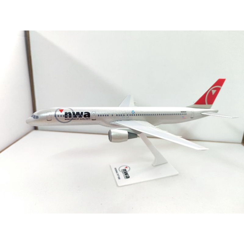 NWA Northwest Airliners Boeing 757-200 Display model 1/200 | Shopee ...