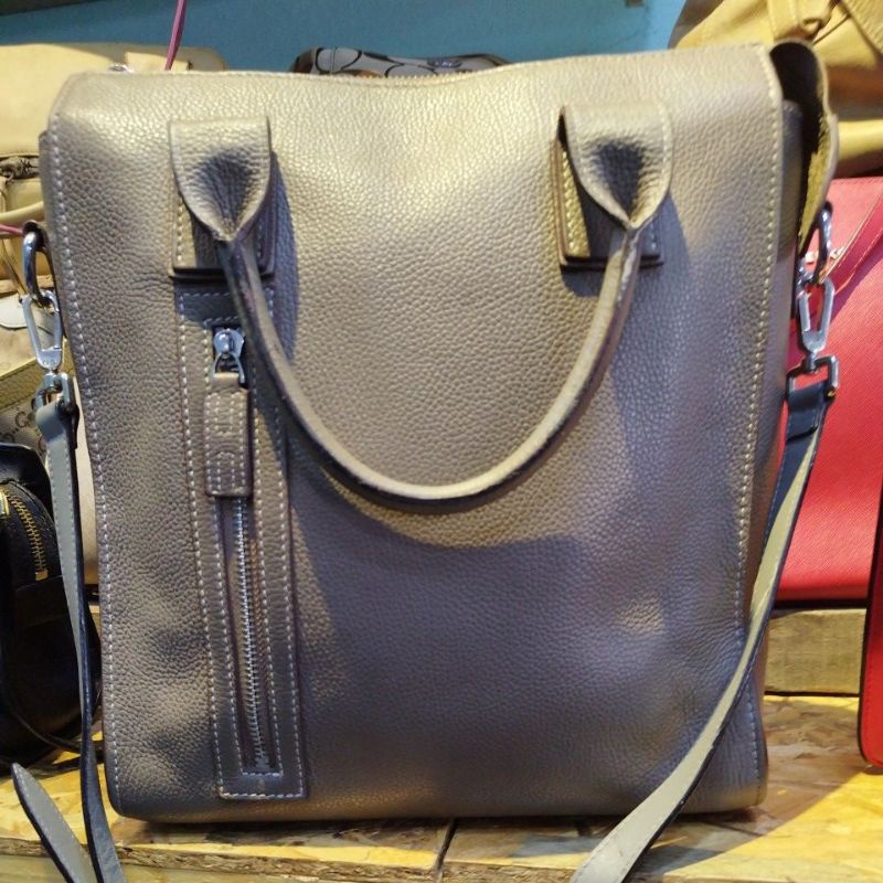 BEG BUNDLE BRANDED ITEM LEATHEARS | Shopee Malaysia