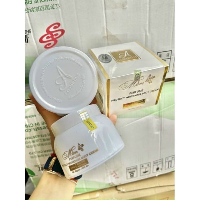Body whitening cream and perfume fragrance , kem body mem cosmetics A ...