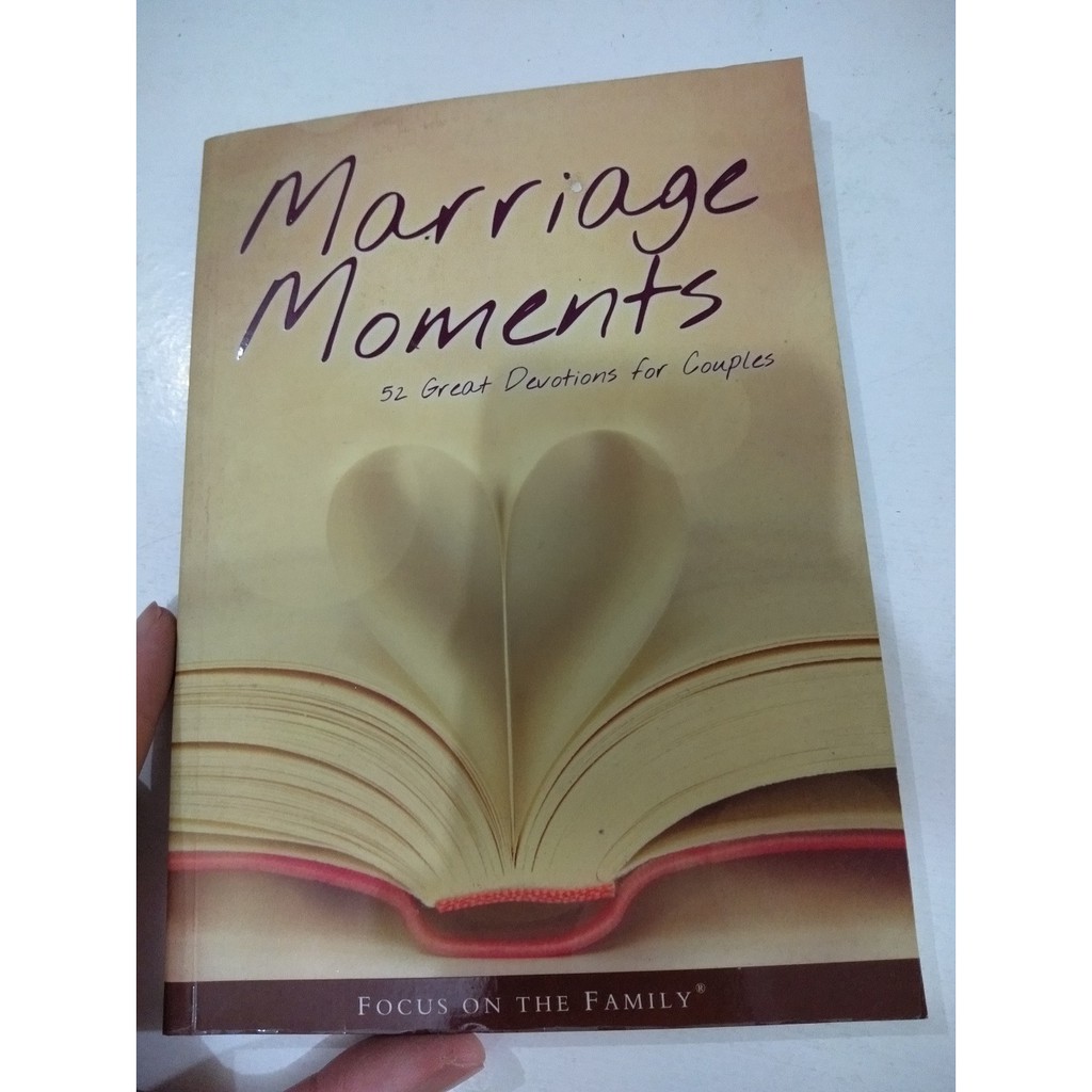 (Religious Book)Marriage moments 52 Great Devotions for Couples by NECF ...
