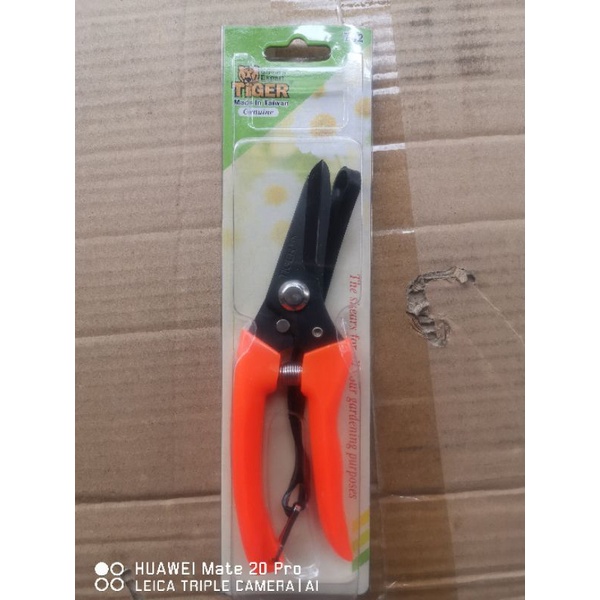 TIGER ORIGINAL 7'' GARDEN CUTTER PRUNING SHEARS GUNTING BUNGA Scissors ...
