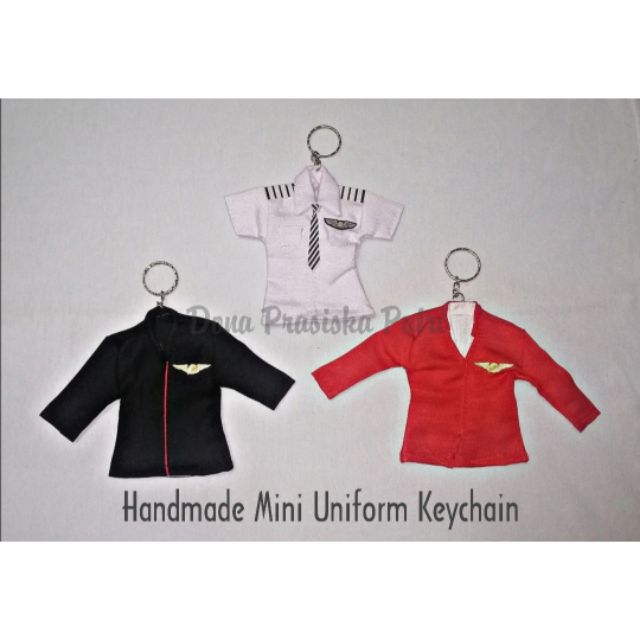 AIRASIA FLIGHT CREW MINI UNIFORM KEYCHAIN | Shopee Malaysia