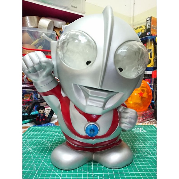 Ultraman Tsuburaya Production Runa 2002 Extremely Rare Coin Bank ...