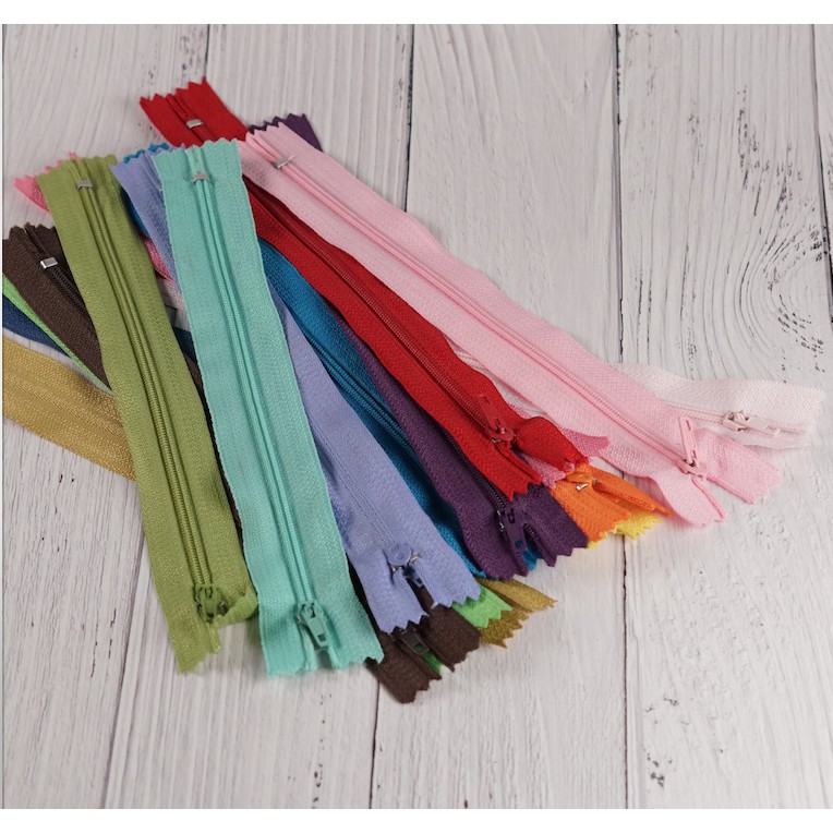 (12pcs) Zip Kain / Cloth Zip in 5’, 6”, 7”, 8”, 10”, 12”, 14”, 16”, 18 ...
