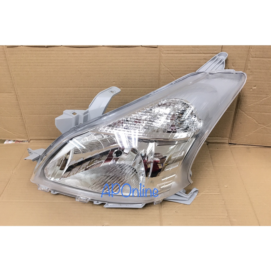 Toyota Avanza 2012-2015 Head Lamp (TYC) | Shopee Malaysia