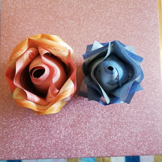 Gubahan Bunga Duit Kertas Hantaran | Shopee Malaysia