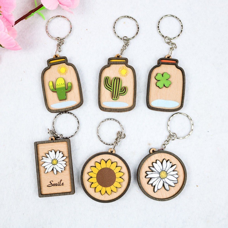 Wooden keychains of all kinds (random delivery) | Shopee Malaysia