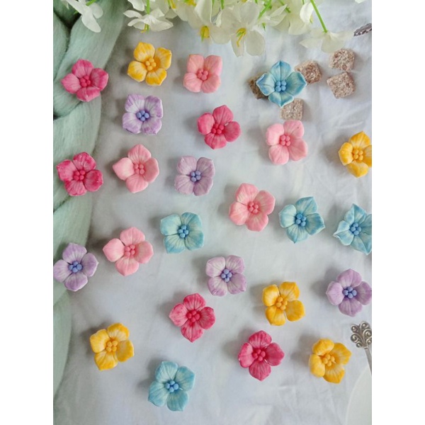 Bunga Gumpaste Edible Flower Cake Topper Bunga Hiasan Hydrangea Flower ...