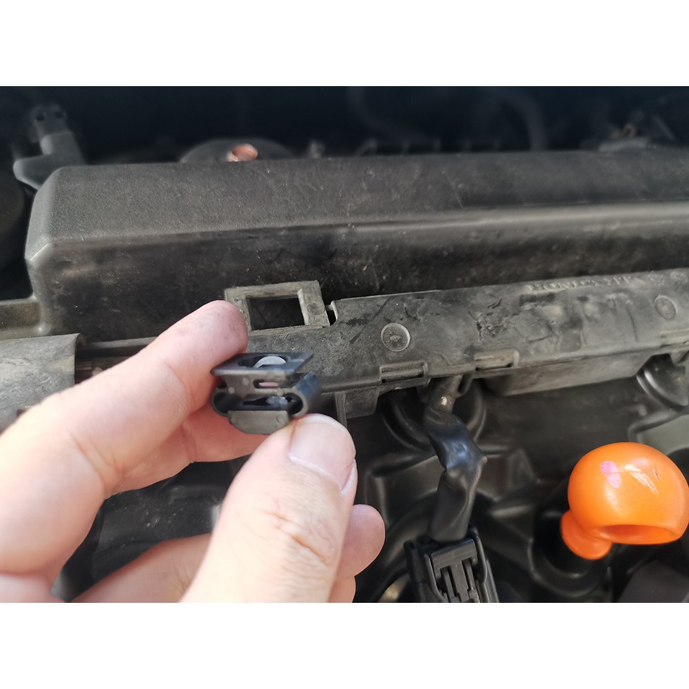 Honda Engine Cover Clip Plastic Lock Pin Screw Nut Clip Pin Holder part ...
