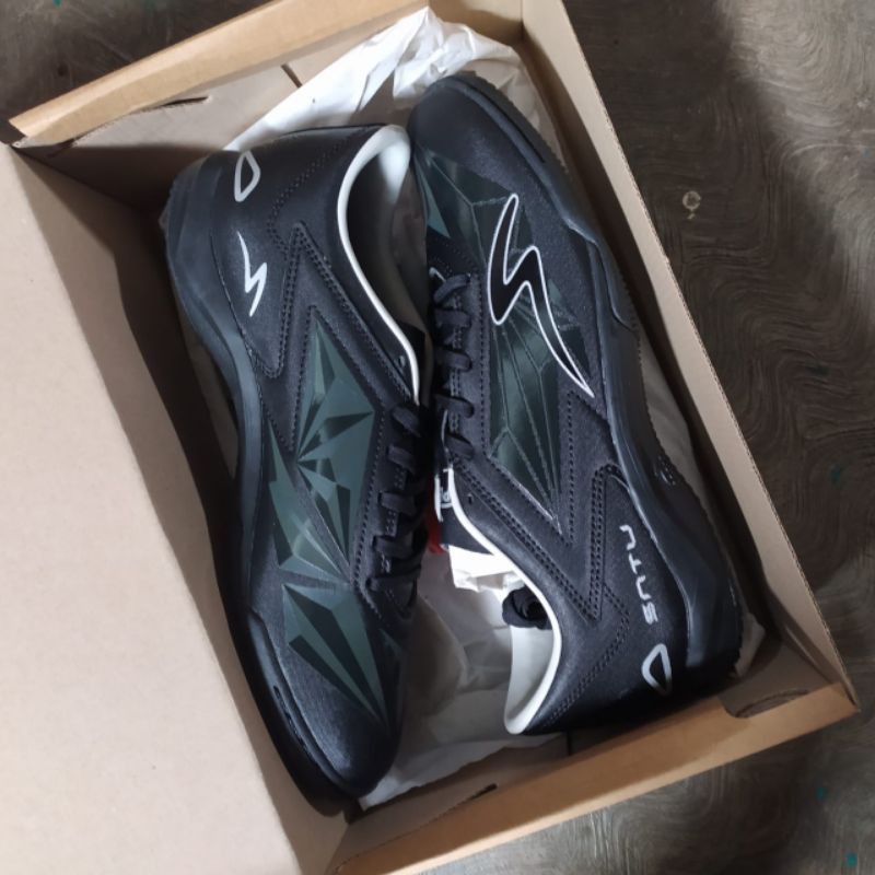 Original ACC Specs Futsal Shoes One in | Shopee Malaysia